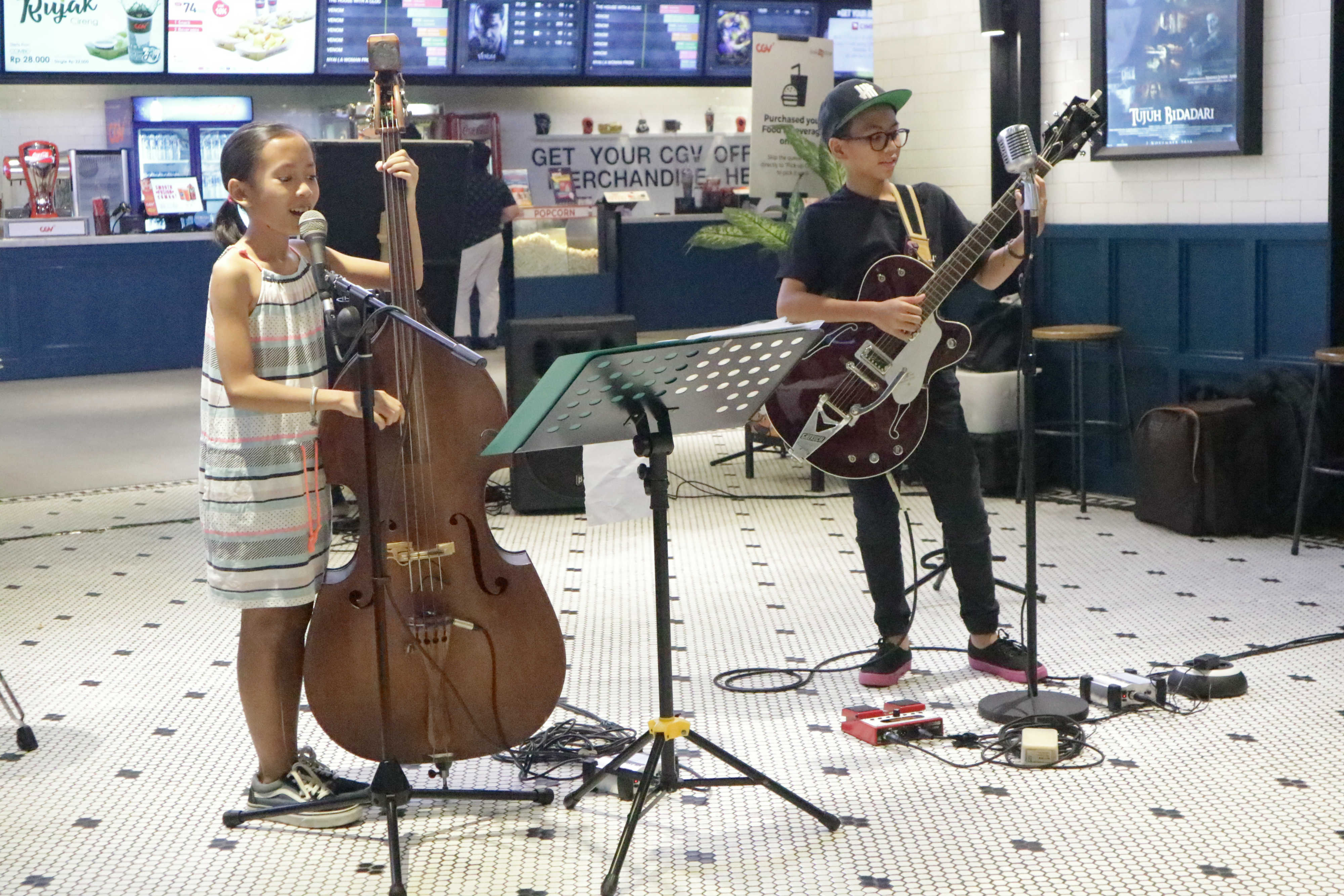 Duo Musisi Jazz Cilik Galang Donasi Untuk Palu dan Donggala - Scarf Media