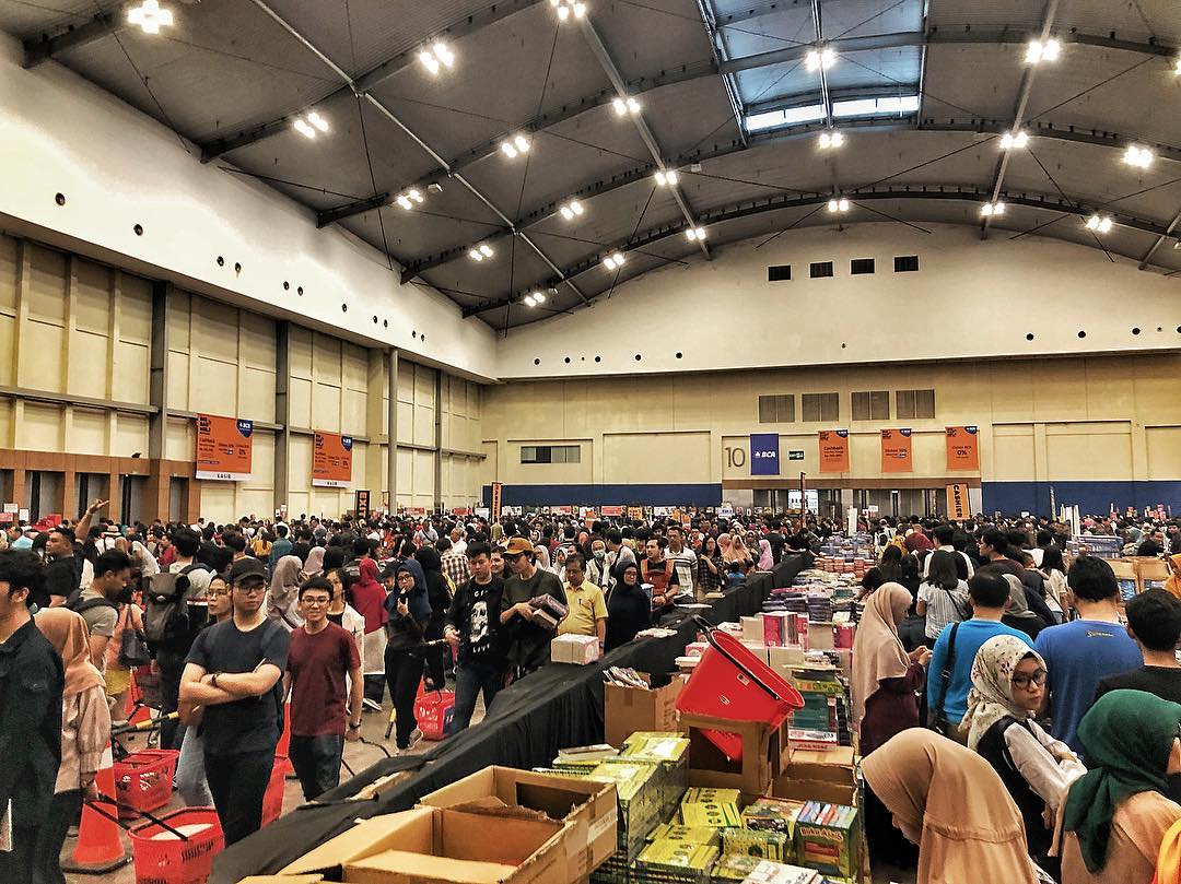 Bazar Buku Terbesar Dunia Kembali Hadir di Indonesia - Scarf Media