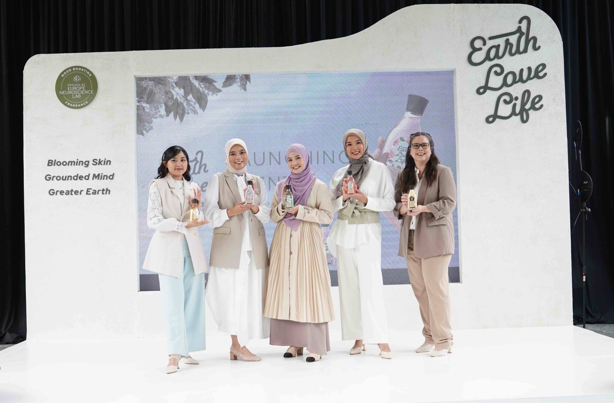 Earth Love Life, Rangkaian Body Care dengan Keharuman Natural - Scarf Media