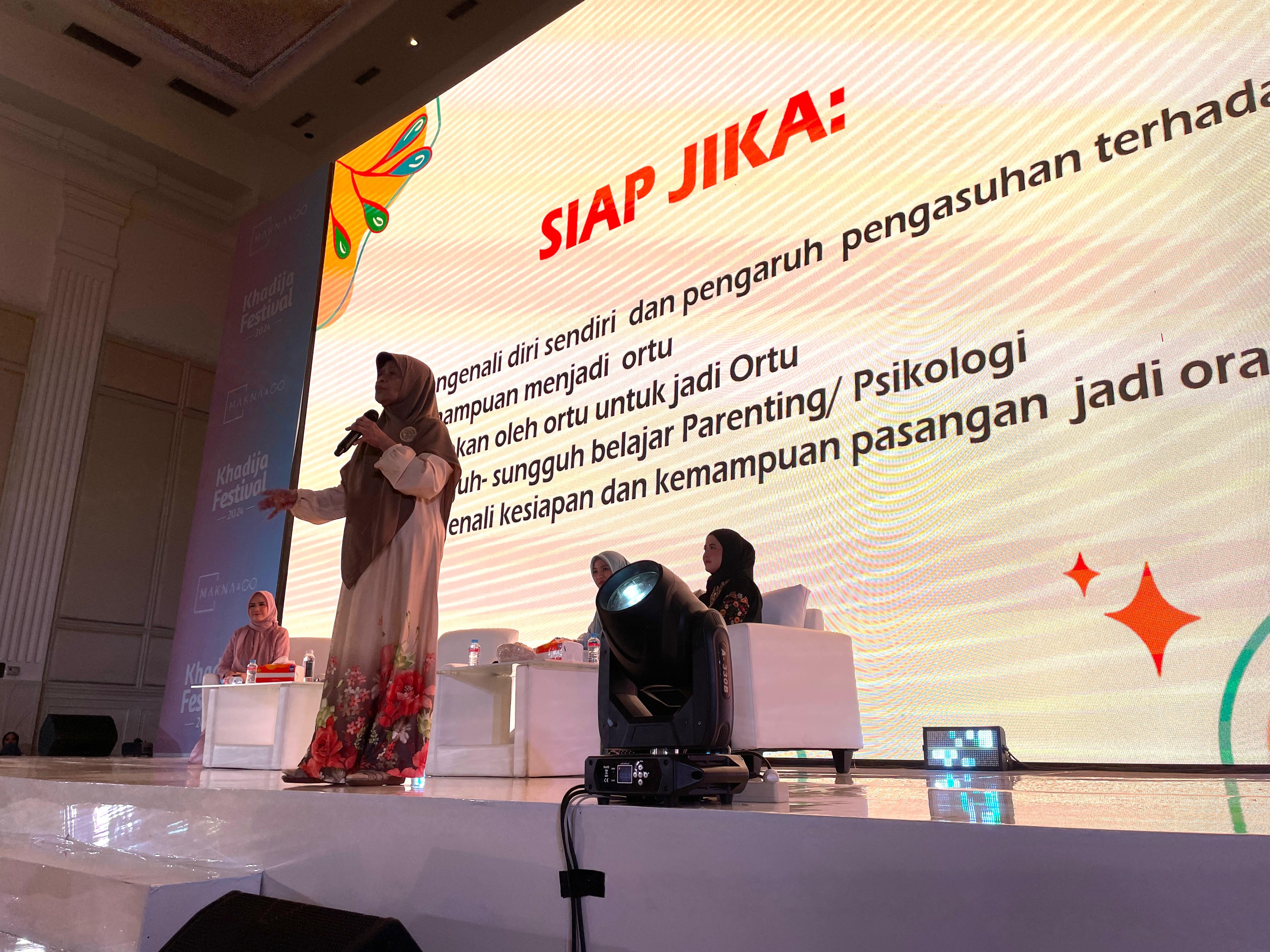 Peran Penting Ayah dalam Mengasuh Anak Menurut Psikolog Elly Risman ...